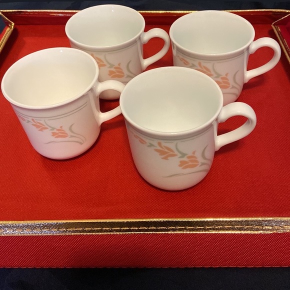 Corningware | Dining | Set Of 4 Corningcorelle Peach Garland Cups ...